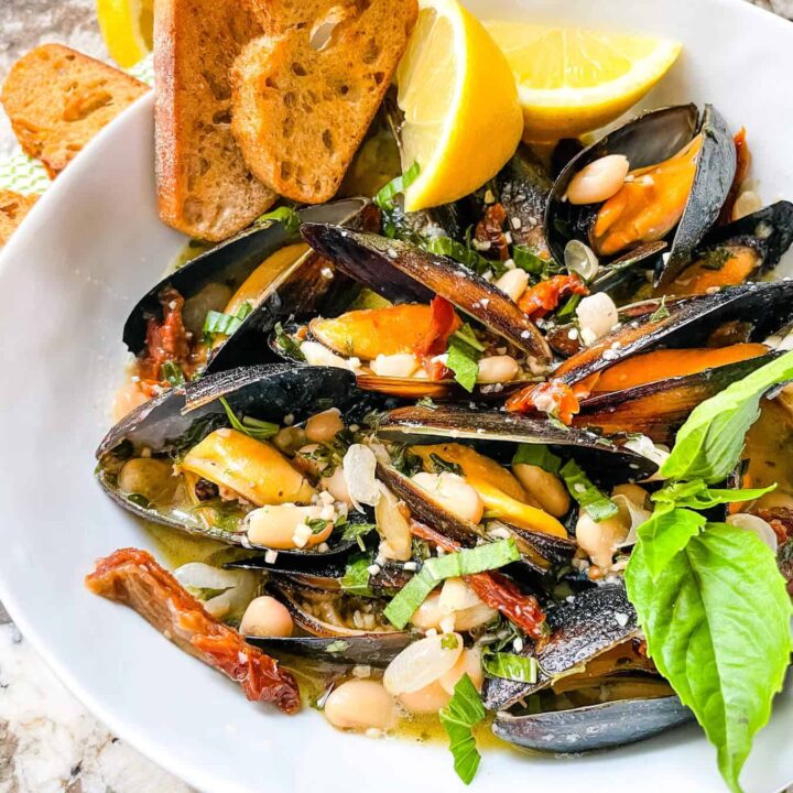 Copycat Maggiano's Tuscan Mussels - Three Olives Branch